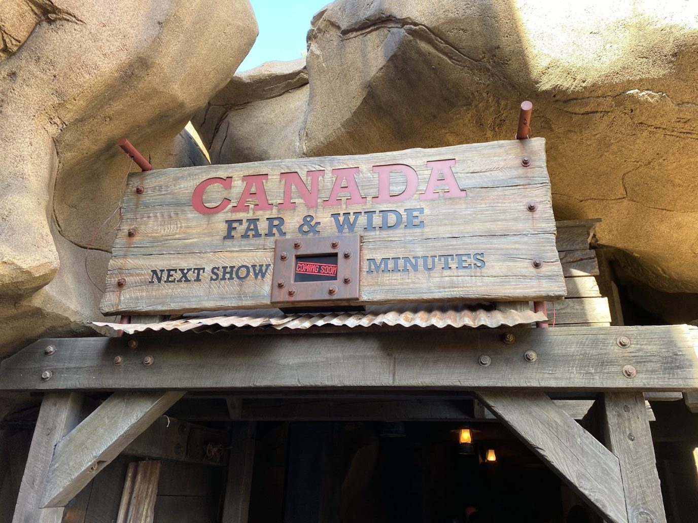 Extinct Attractions - Meet the World - LaughingPlace.com