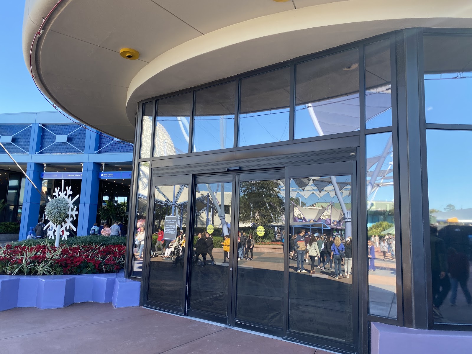 New Mouse Gear Shopping Location Opens Amid Epcot Construction ...