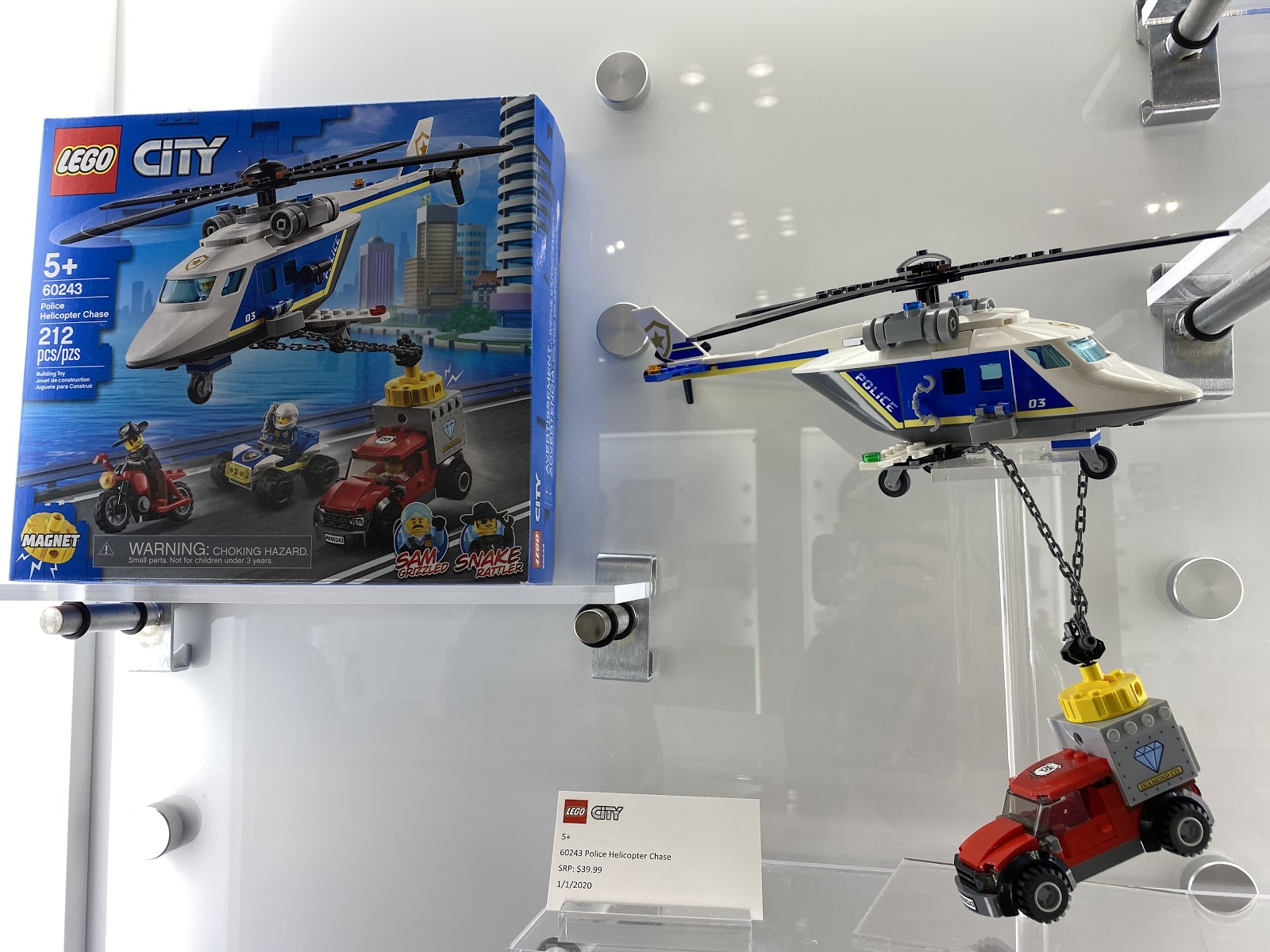 Toy Fair 2020: New Star Wars "The Mandalorian," Marvel and Disney ...