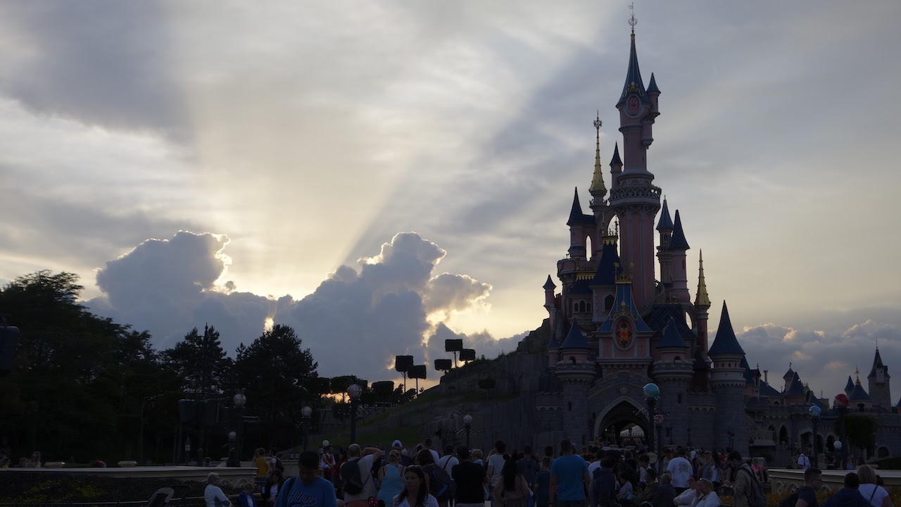 Add Some Disney Parks Fun to Your Conference Calls with These Zoom ...