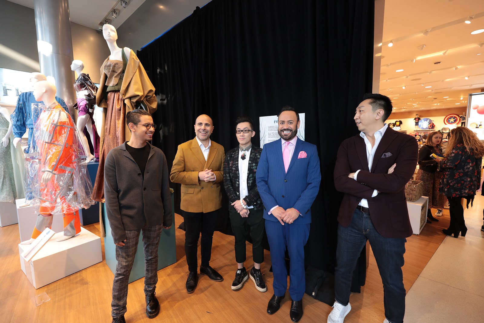 Photos/Video: "Frozen 2" Fashion Window Display Created by FIDM in ...