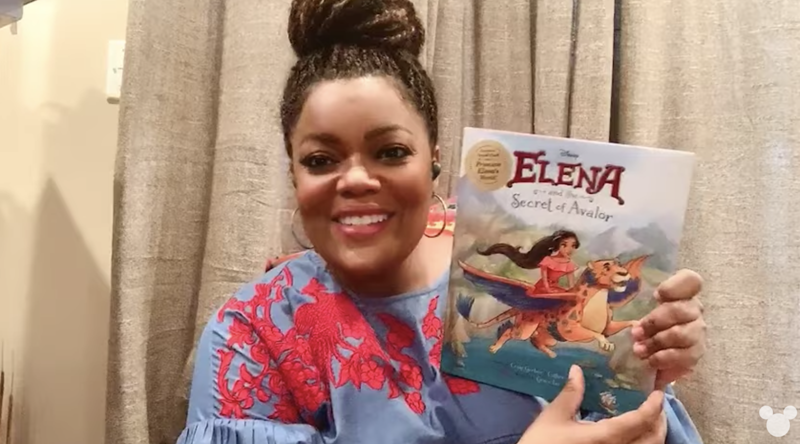 Yvette Nicole Brown Kicks Off New Disney Storytime Series on YouTube ...