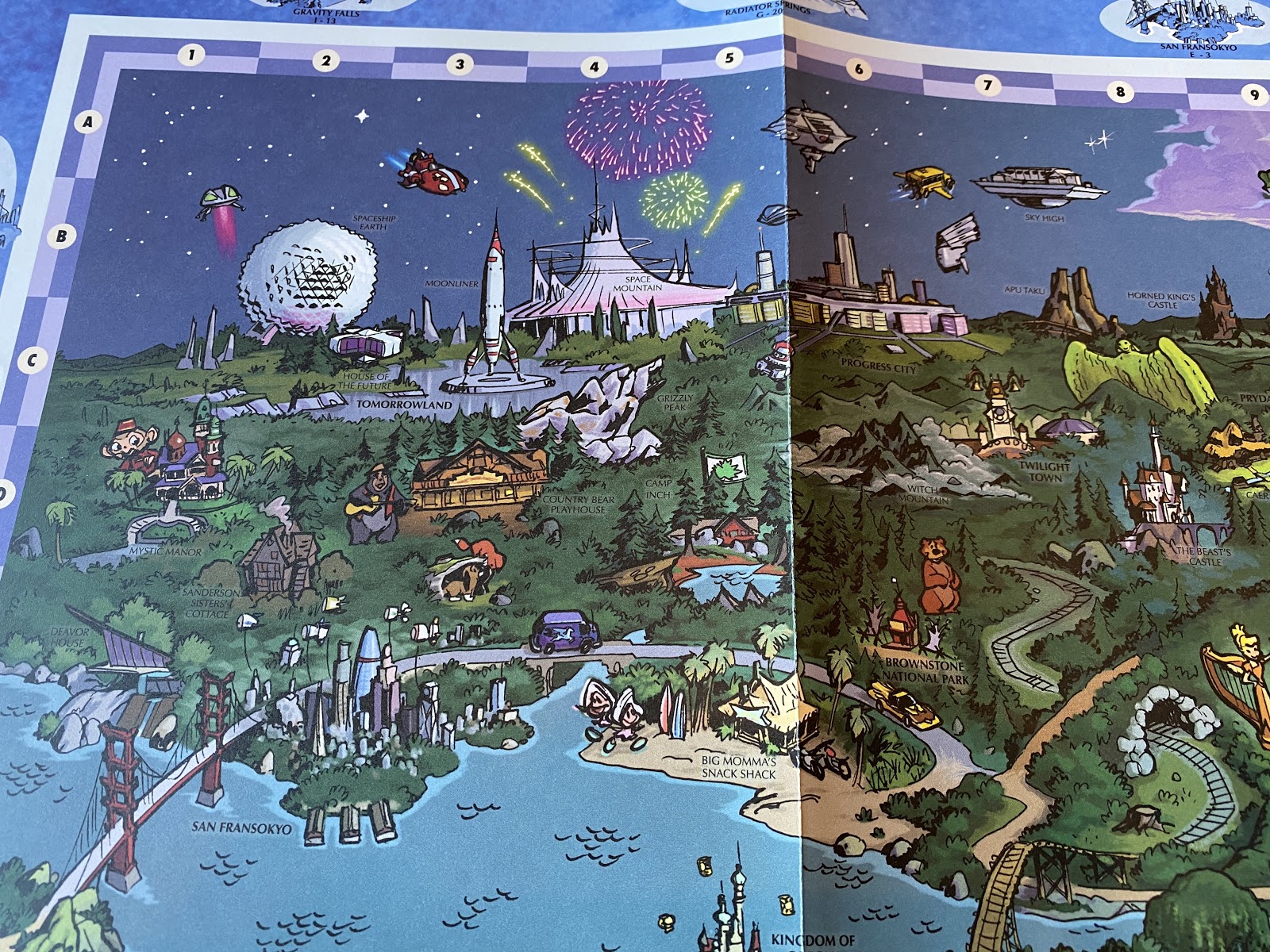 An Up-Close Look at the D23 2020 Fantastic Worlds Member Gift ...