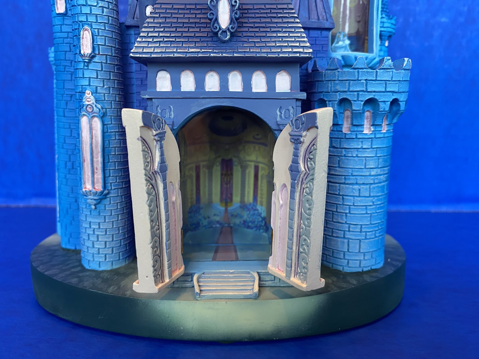 Disney Castle Collection Review: Cinderella Castle Figure ...