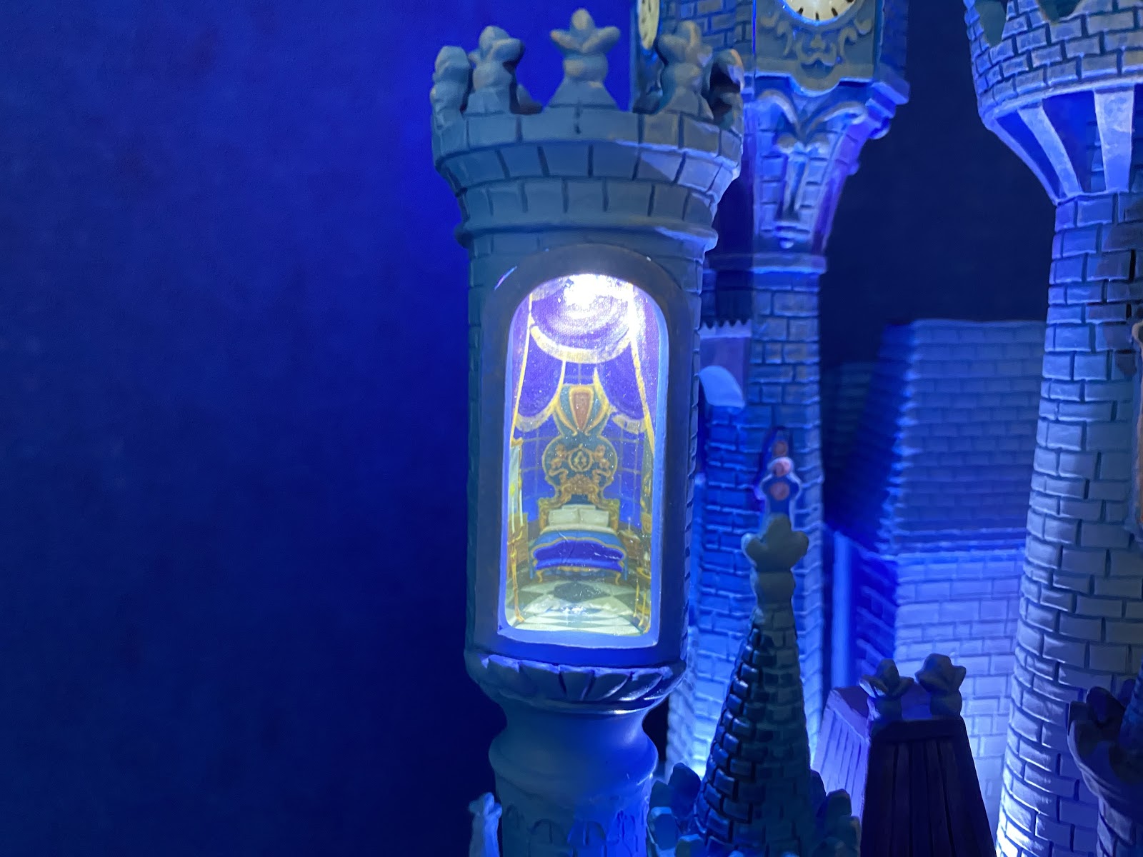 Disney Castle Collection Review: Cinderella Castle Figure ...