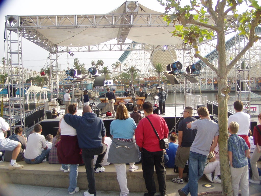 From the Archives: The 2002 Angels Prepare for Their Home World Series ...
