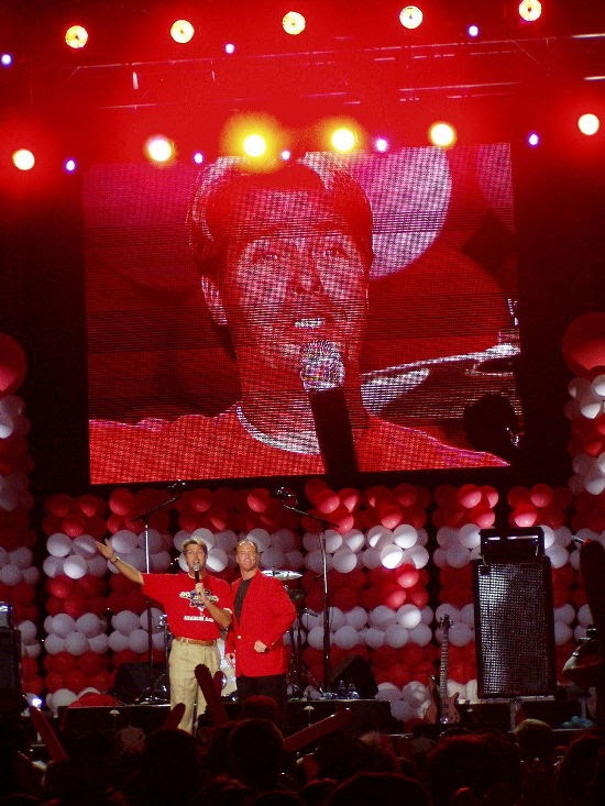 From the Archives: The 2002 Angels Prepare for Their Home World Series ...