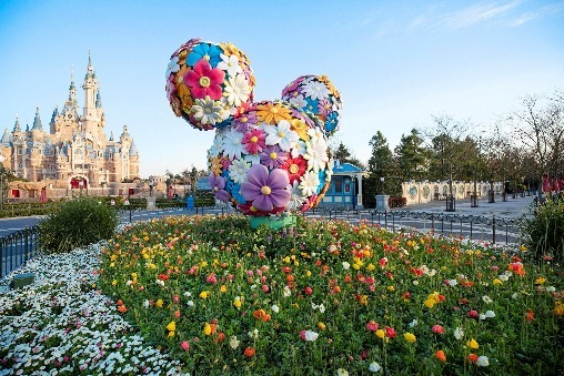 Shanghai Disneyland Resort To Reopen With Spring Festivities, New Hours ...