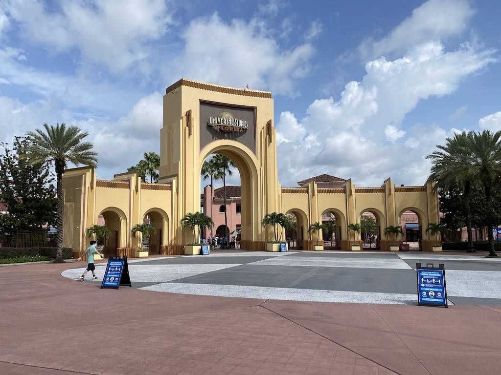 Universal Orlando Resort Debuts New Annual Passholder Dedicated Lanes ...