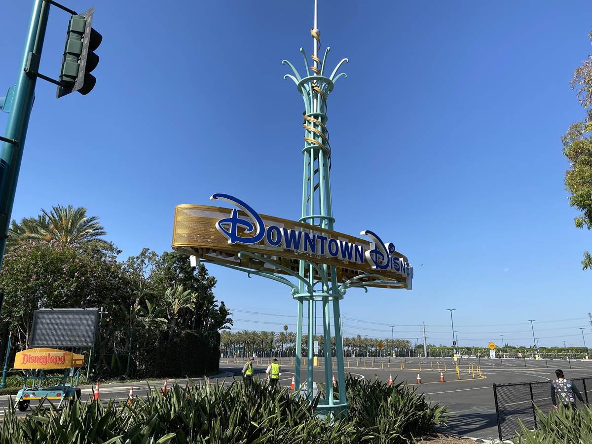 Photo Tour of Disneyland's Downtown Disney on Reopening Day ...