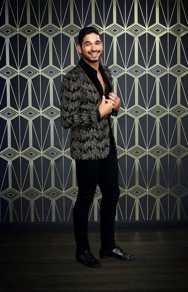 "Dancing with the Stars" Announces Professional Dancers for Season 29 ...
