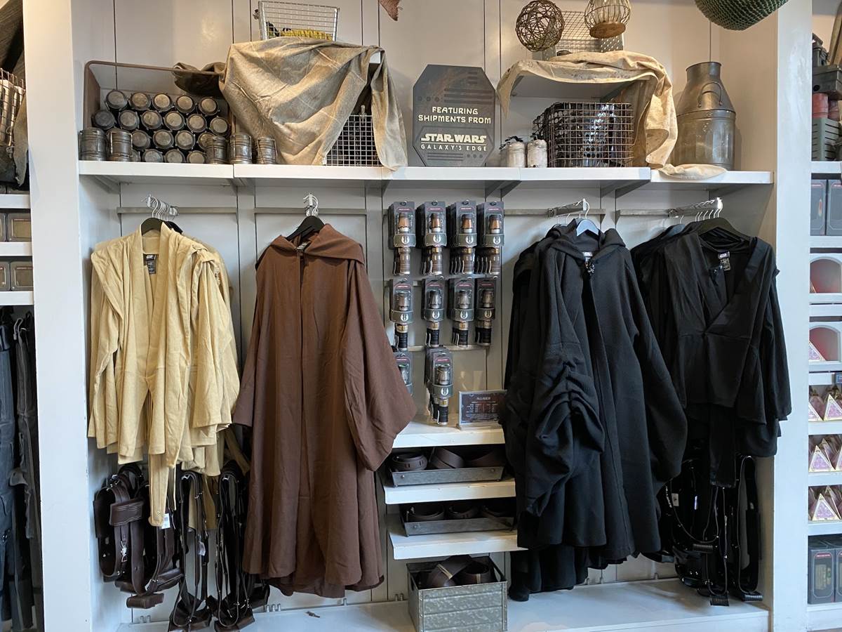 See Inside the Star Wars Trading Post at Disneyland's Downtown Disney ...