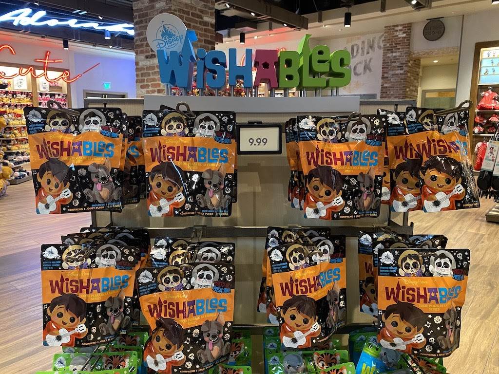 September Disney Parks Wishables: Coco: Plaza De La Familia Series