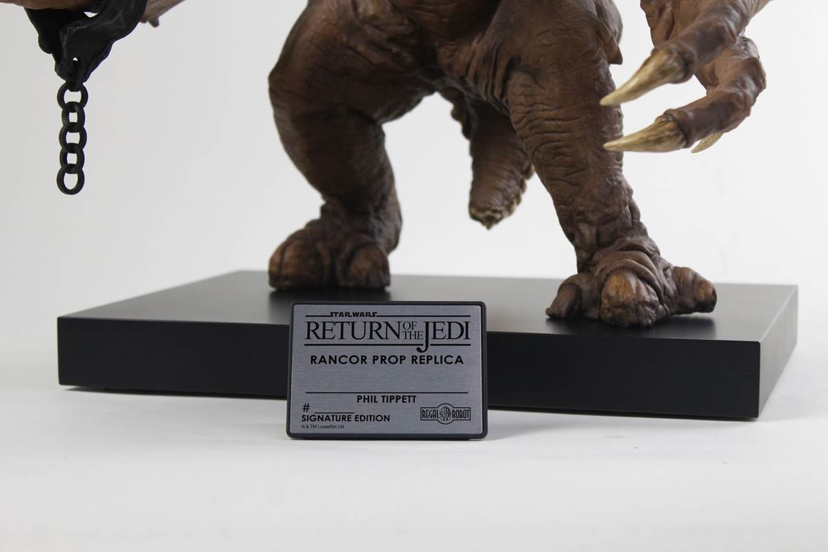"Return of the Jedi" Full-Size Rancor Puppet Statue Replica and Rancor ...