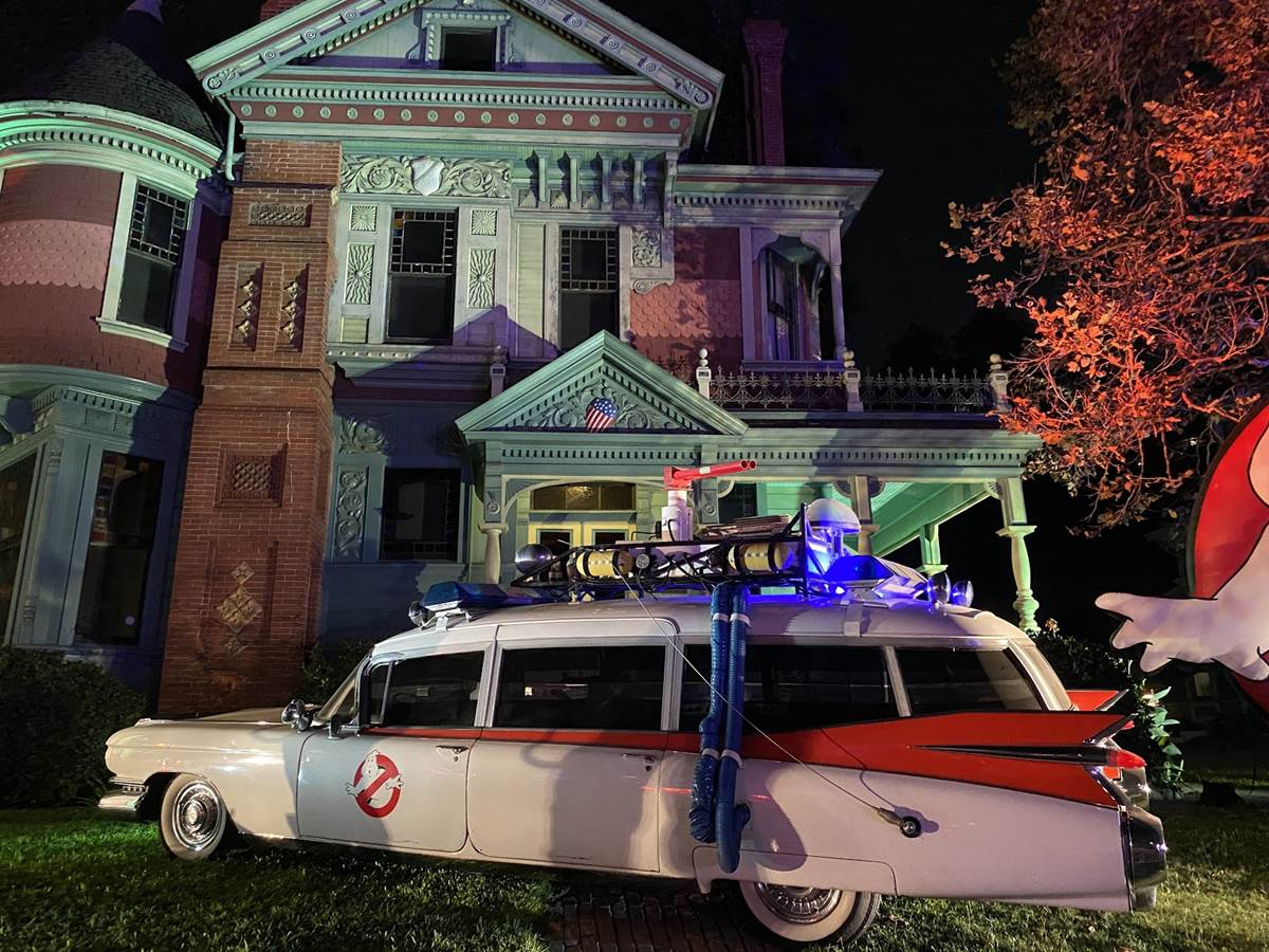 Video/Photos: Freeform Halloween Road Drive-Through Experience Opens in ...