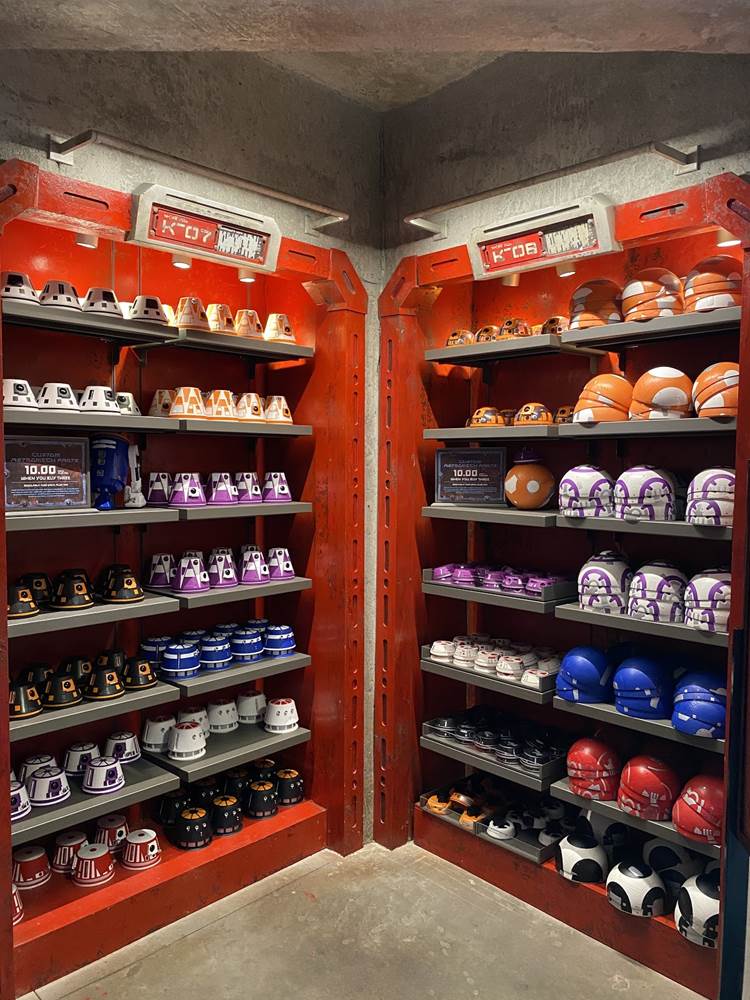Droid Depot in Star Wars: Galaxy's Edge Now Selling Individual Droid ...