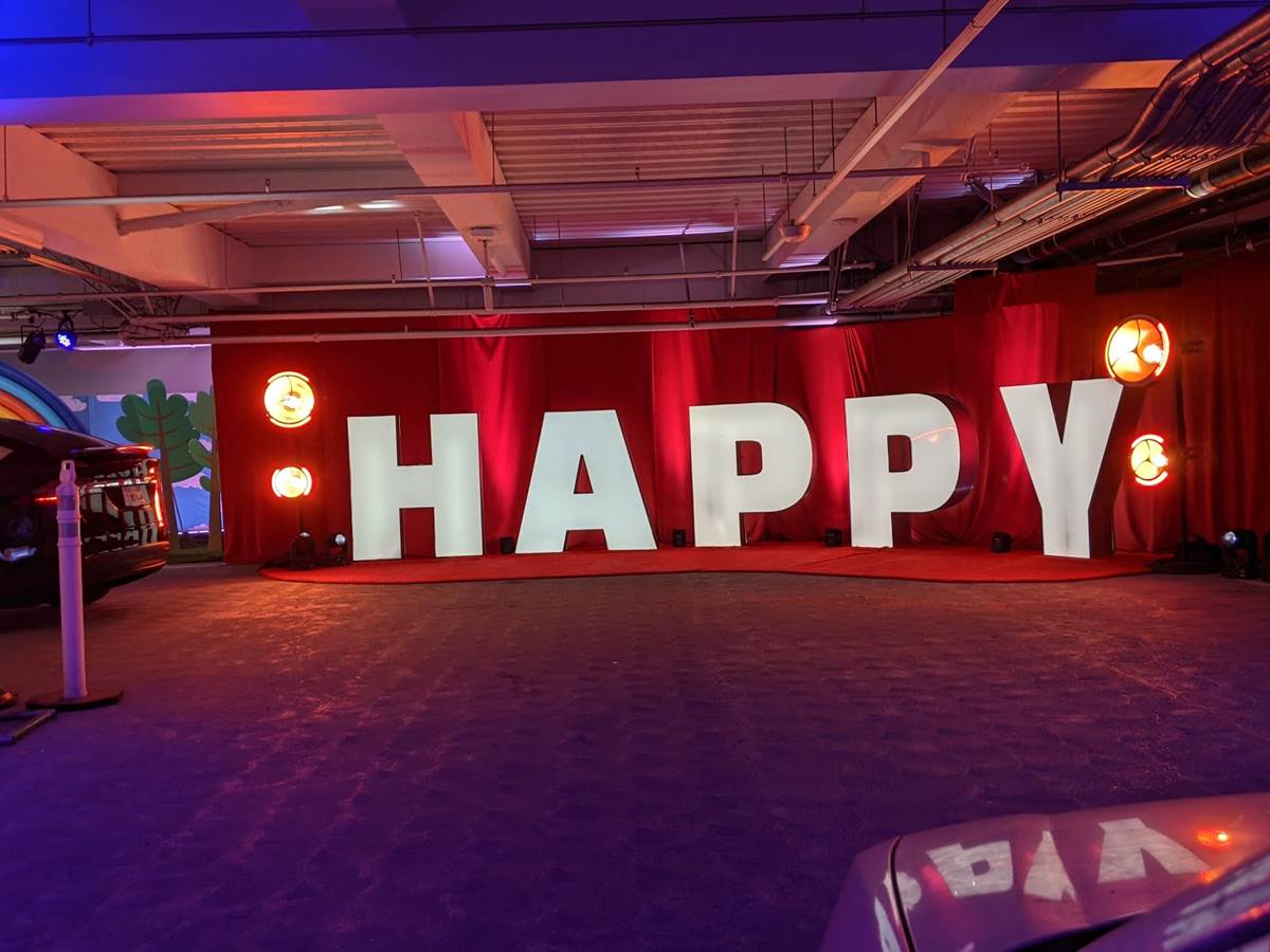 Video/Photos: Happy Place - The Drive Thru Experience Opens in Century ...