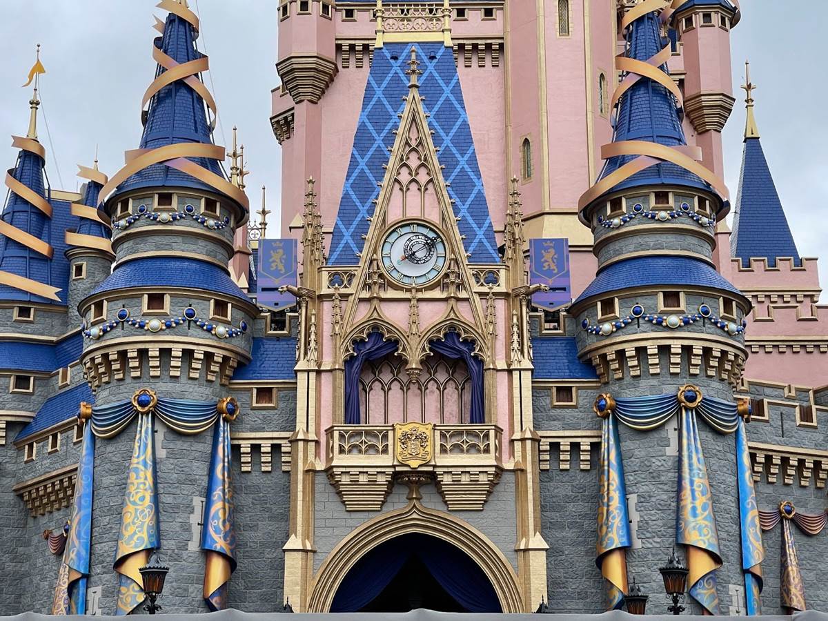Photo Update: Walt Disney World Prepares Magic Kingdom for "The World's ...