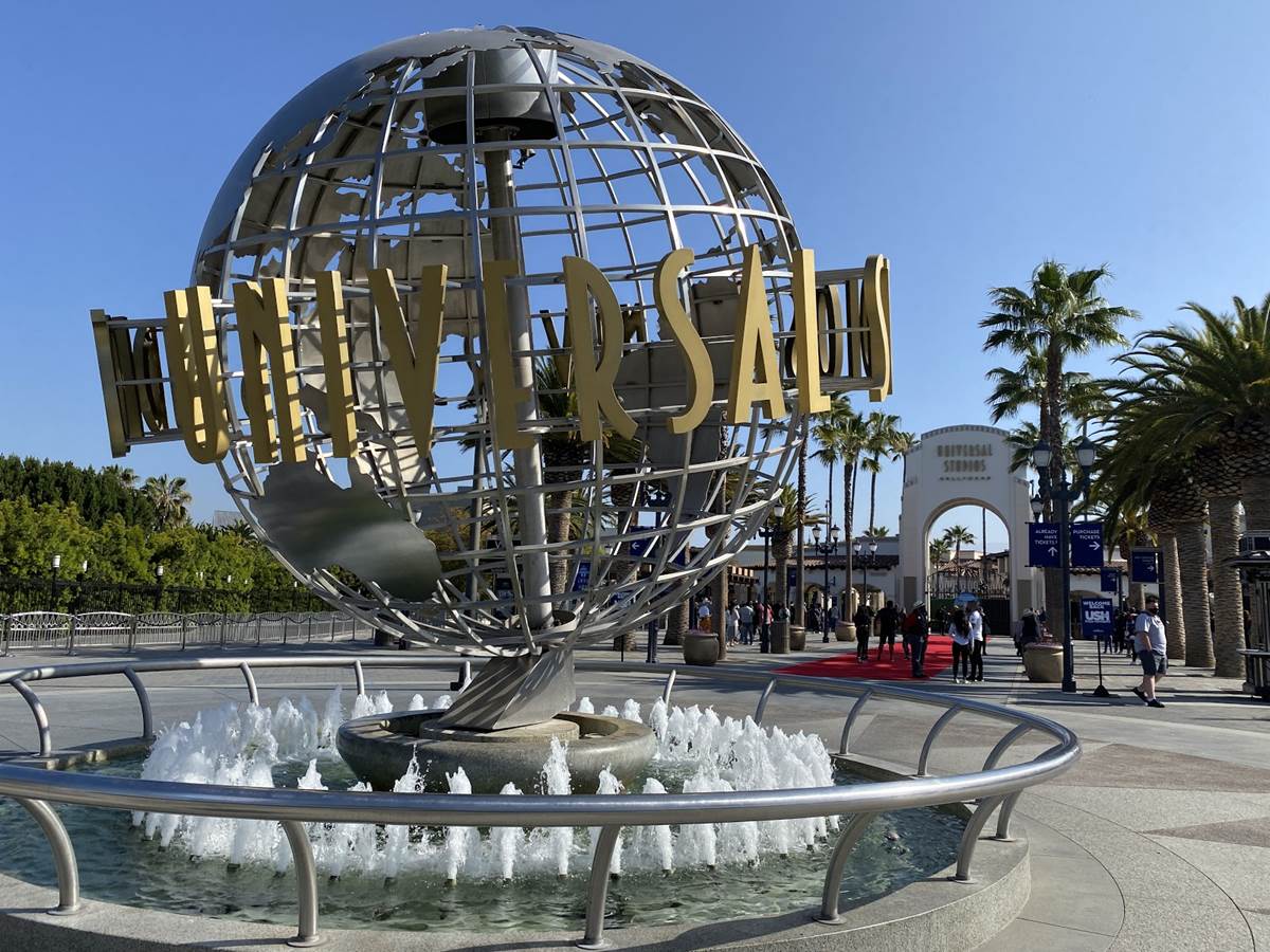 Universal Studios Hollywood Globe