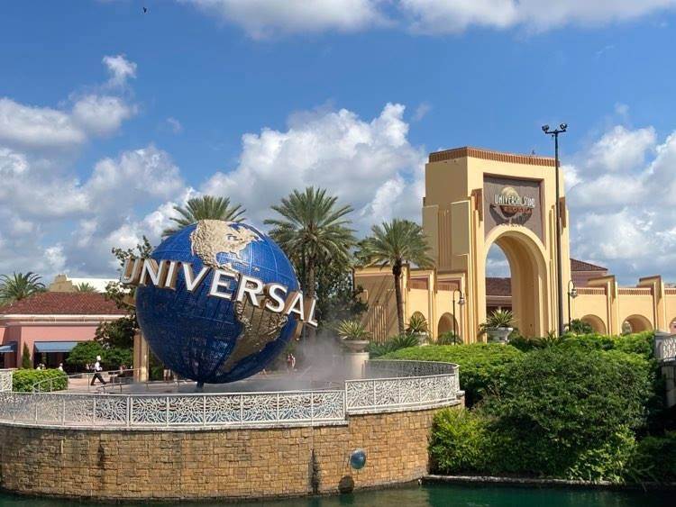 Universal Orlando Team Members Required to Share Vaccination Status ...