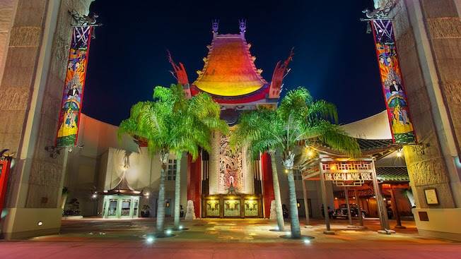 Extinct Attractions - CinéMagique - LaughingPlace.com