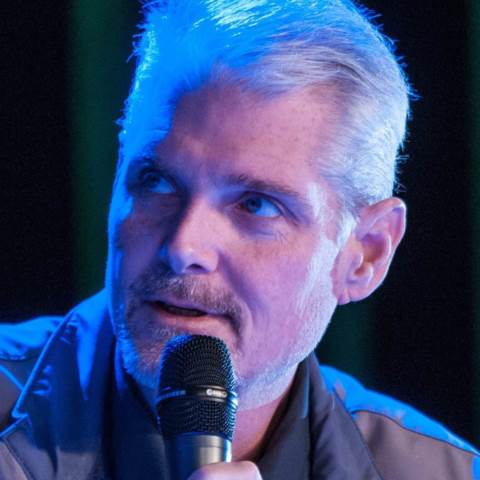 Family Announces Voice Actor Tom Kane's Retirement Following Stroke ...
