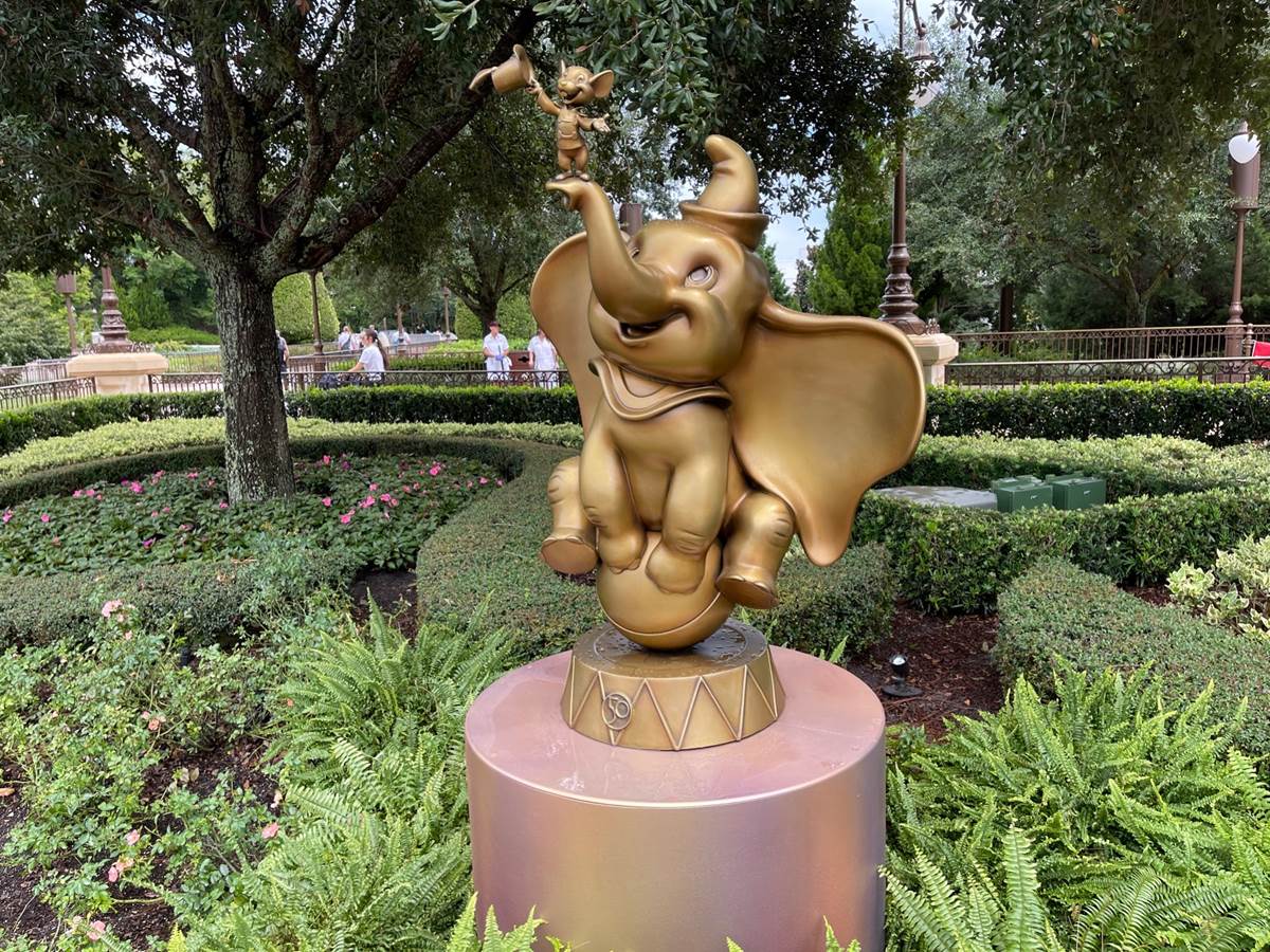 WDW 50 - Disney Fab 50 Character Collection Sculptures Installed at ...