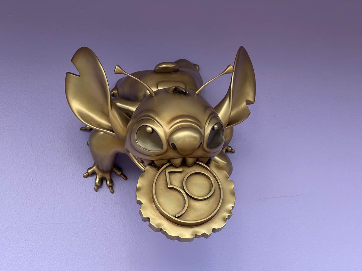 WDW 50 - Locations and Photos of the Disney Fab 50 Character Collection ...
