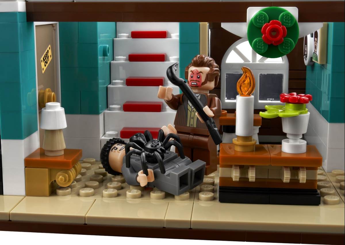 Official "Home Alone" House Set Revealed by LEGO, Contains Almost 4,000 ...