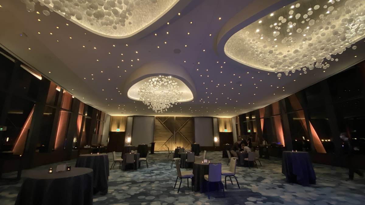 Enjoy "The VUE" From the New Walt Disney World Swan Reserve ...