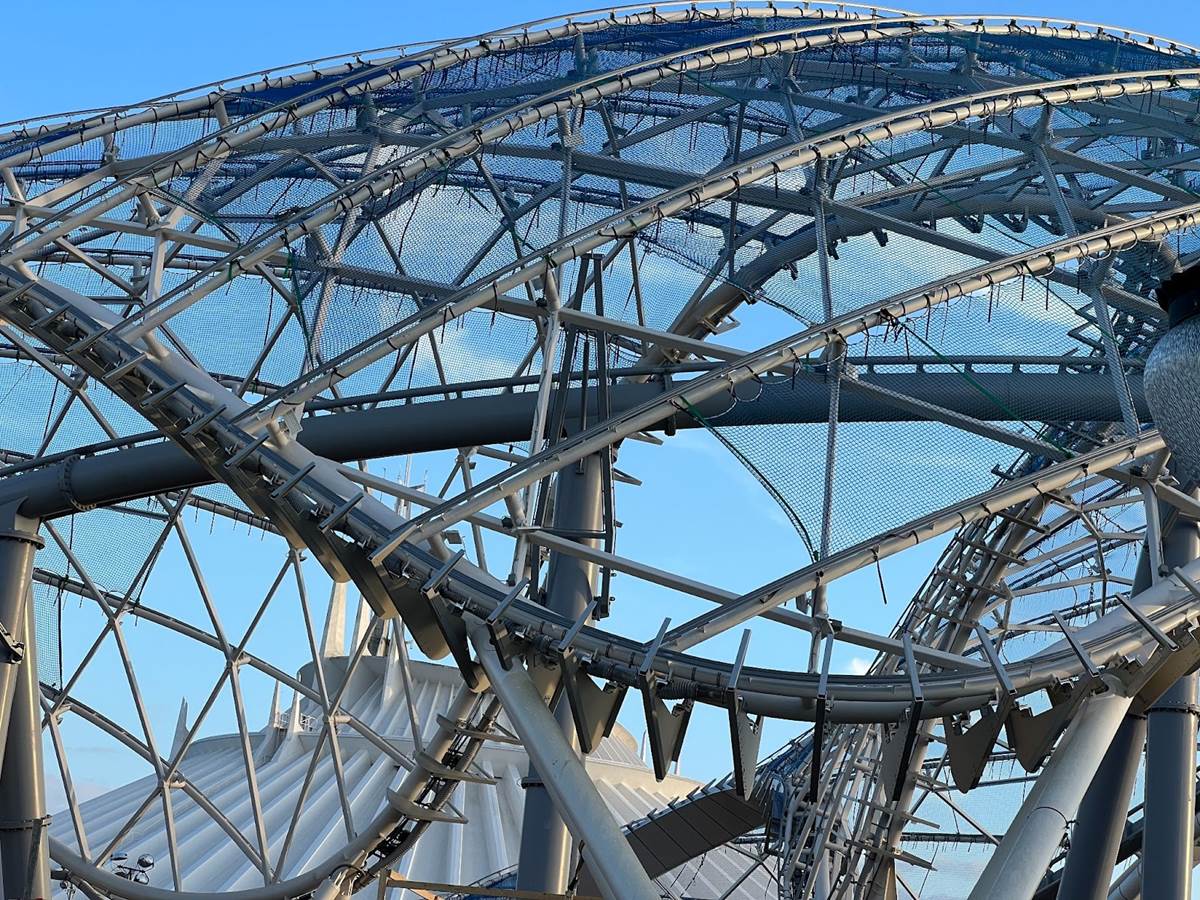 Photos: Construction Continues on TRON Lightcycle Run at the Magic ...