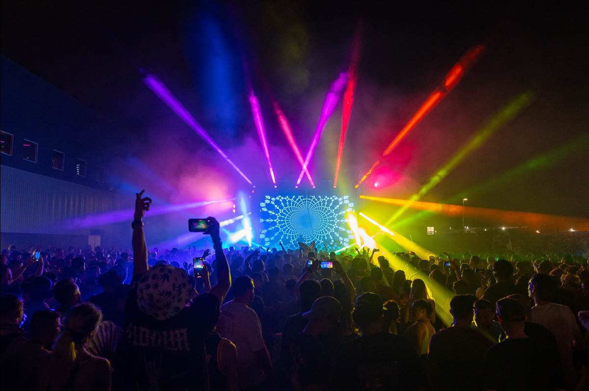 AREA15's "Neon Dream" Party to Return With Immersive Art Experiences ...