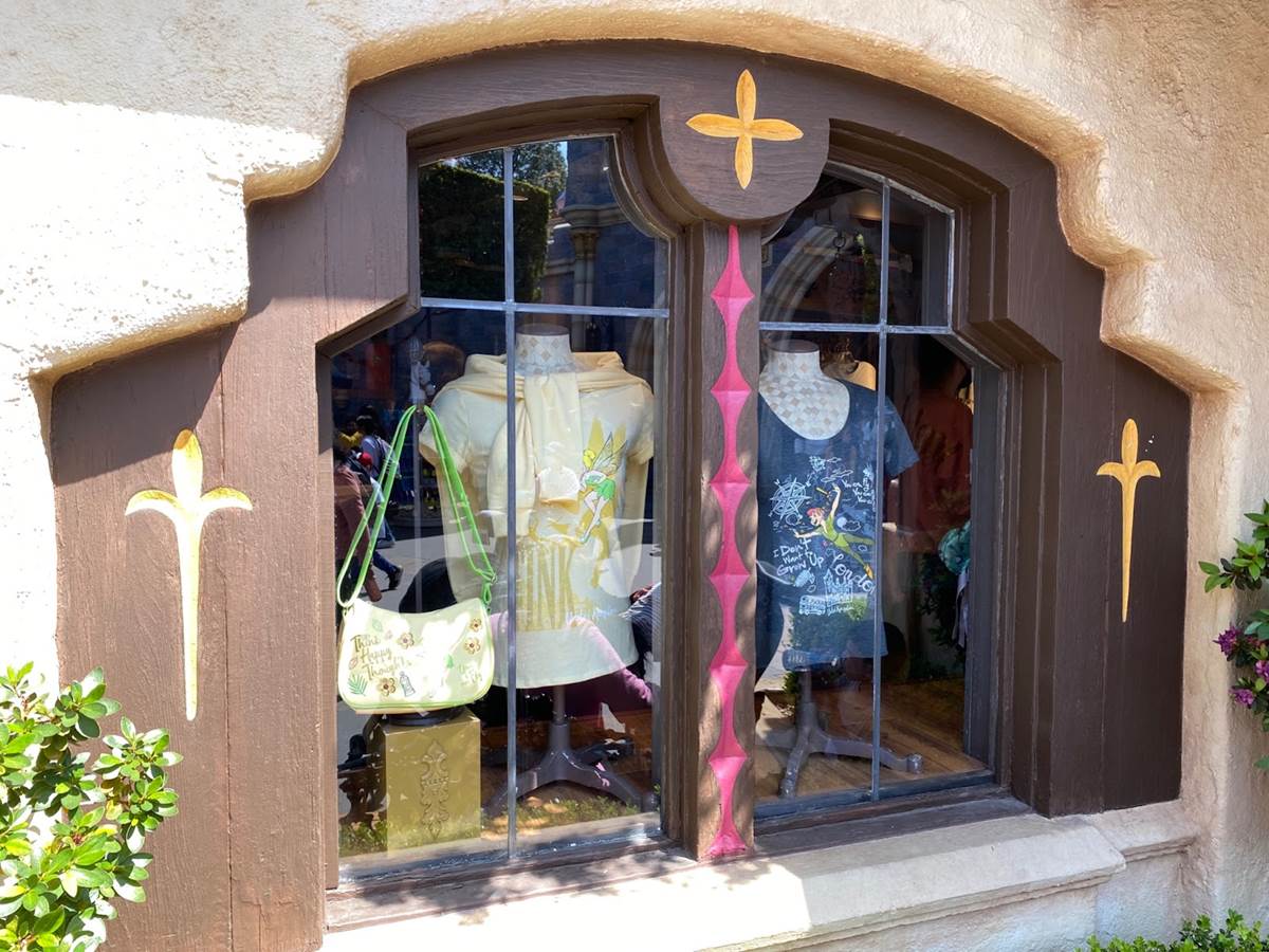 Photos: Tour New Merlin's Marvelous Miscellany Store at Disneyland ...