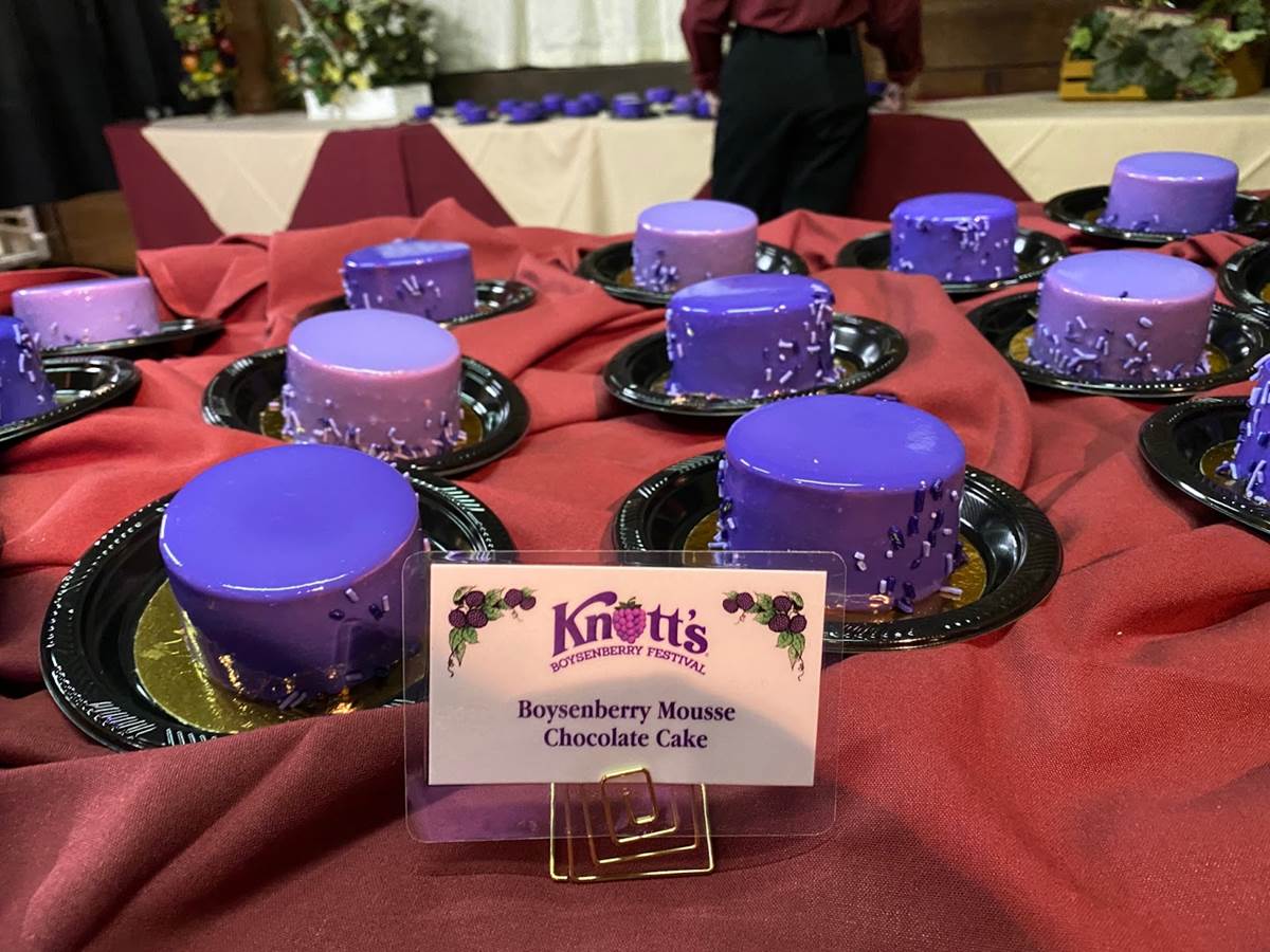 Photos/Videos: Knott's Boysenberry Festival 2022 Sneak Preview ...