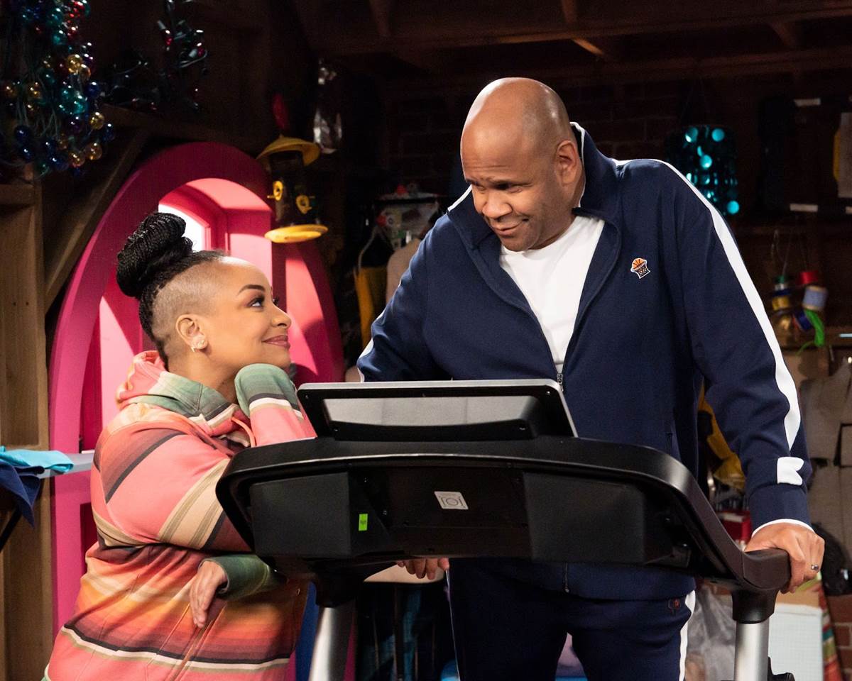 TV Recap: "Raven's Home" - Raven Tries to Make Her Dad Diet and ...