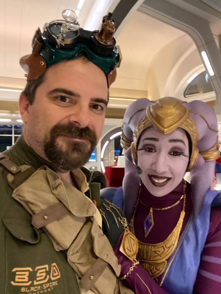 Review - Star Wars: Galactic Starcruiser Can Be a Transcendent ...