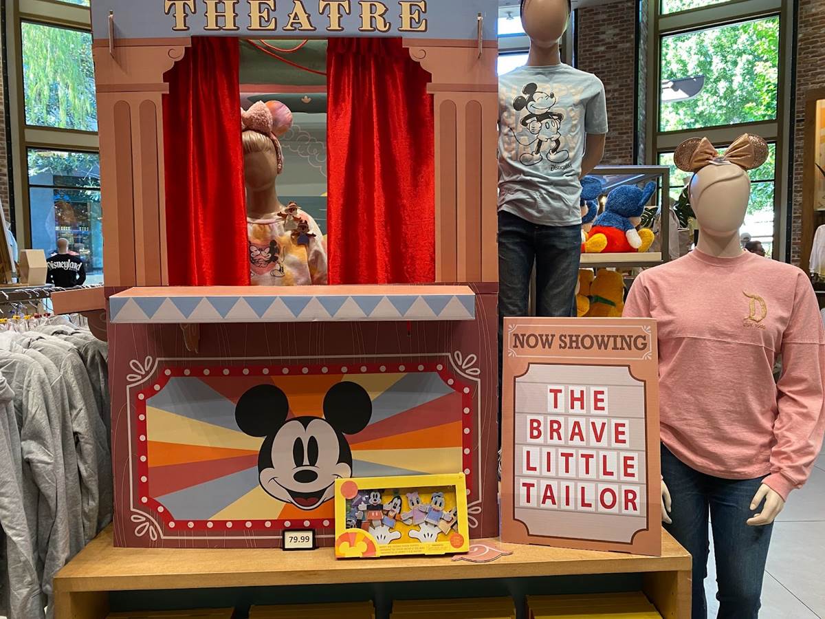 "Turning Red" Products and More New Merchandise Available Now at World ...