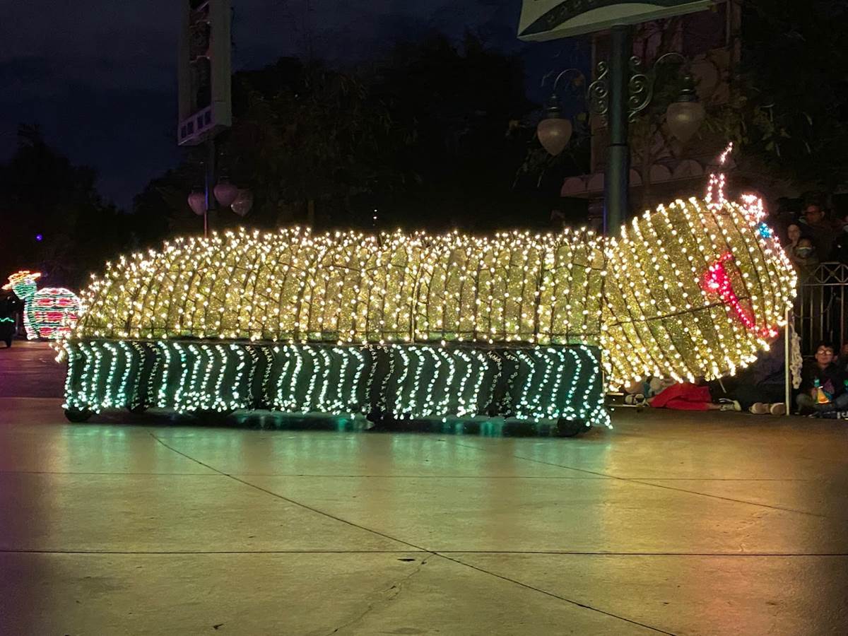 Photos/Video: The Main Street Electrical Parade Officially Returns to ...