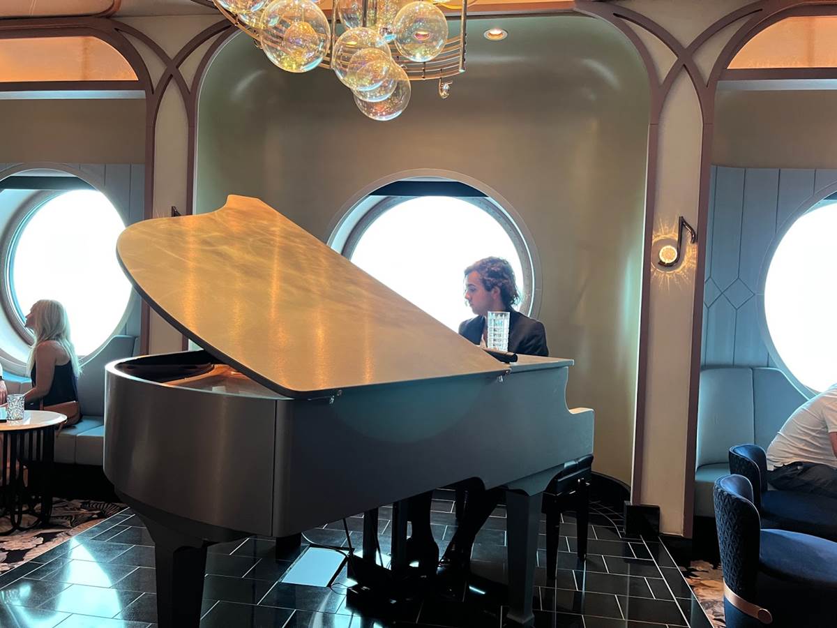 Photos: Nightingale's and The Bayou on the Disney Wish Offer Light ...