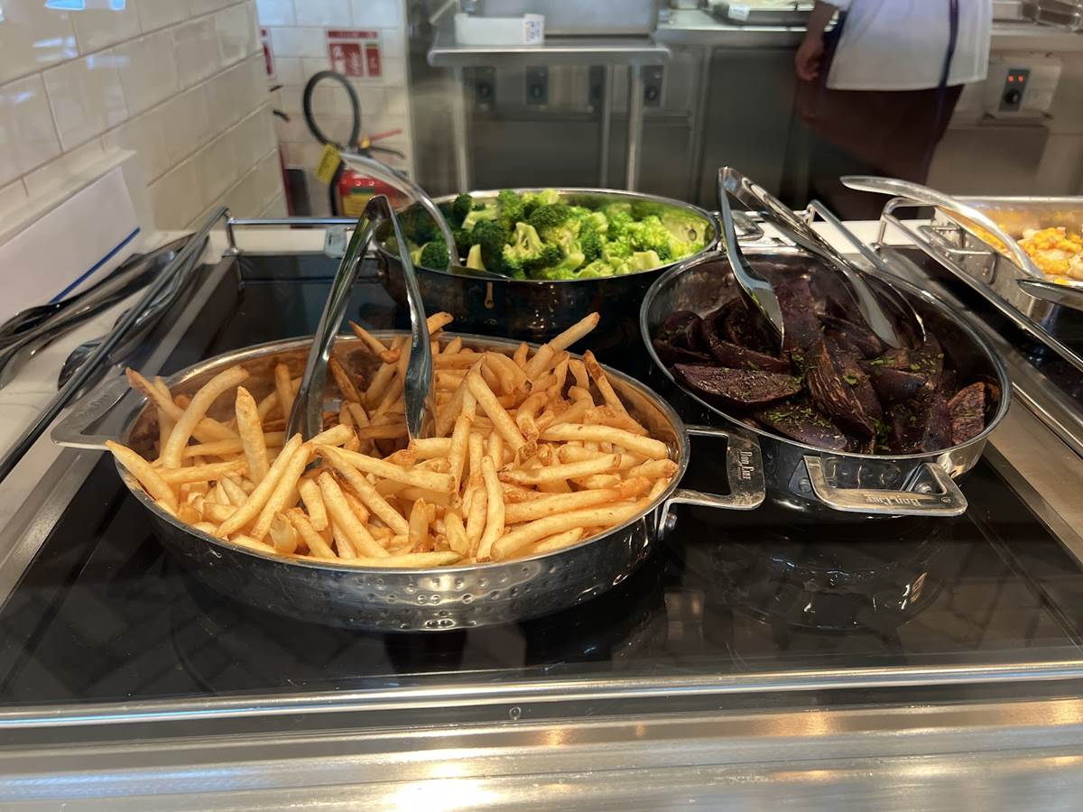 Photos: Perusing the Culinary Offerings at Marceline Market Aboard the ...