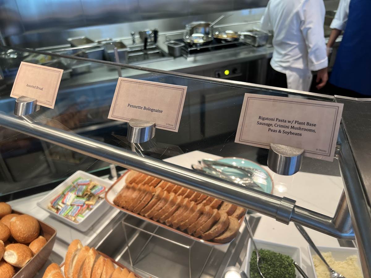 Photos: Perusing the Culinary Offerings at Marceline Market Aboard the ...