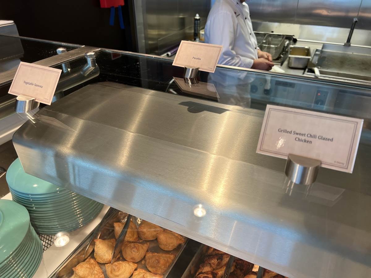 Photos: Perusing the Culinary Offerings at Marceline Market Aboard the ...