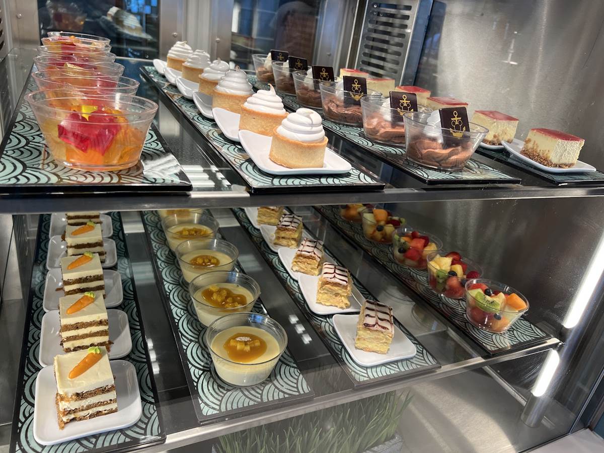 Photos: Perusing the Culinary Offerings at Marceline Market Aboard the ...