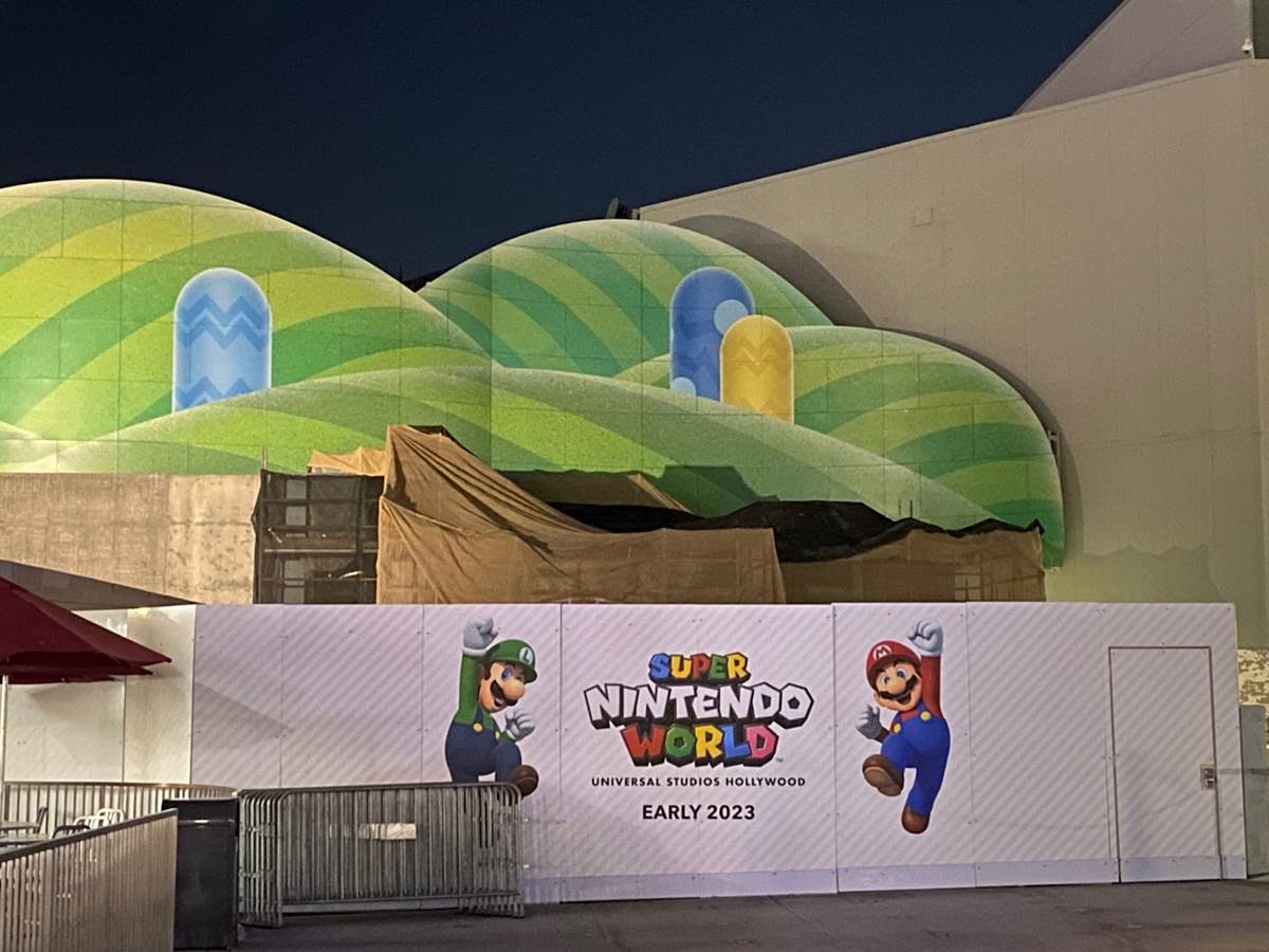 Photos: Universal Studios Hollywood Pass Member Park Takeover ...