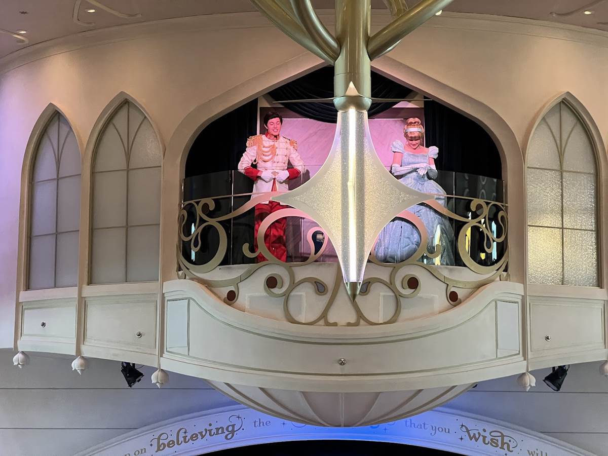 Photos/Video: The Grand Features of the Grand Hall Aboard The New ...