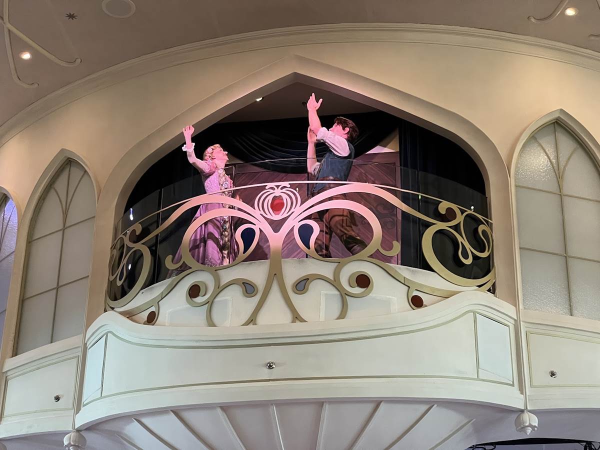 Photos/Video: The Grand Features of the Grand Hall Aboard The New ...
