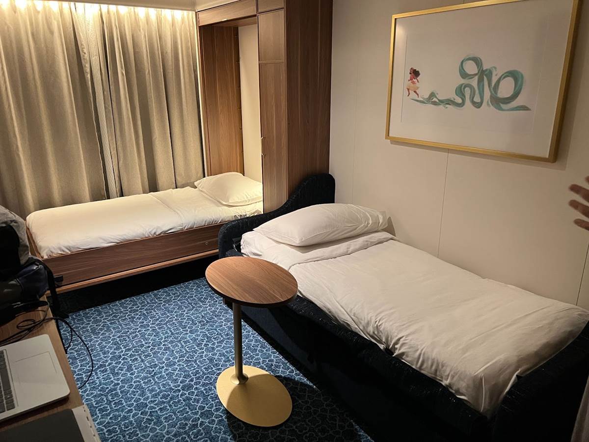 Photos/Video: Disney Wish Deluxe Family Oceanview Stateroom with ...