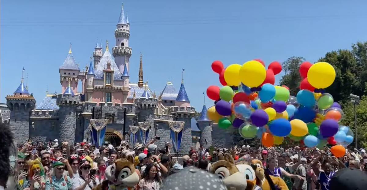 Extinct Attractions - Tarzan: Call of the Jungle - LaughingPlace.com