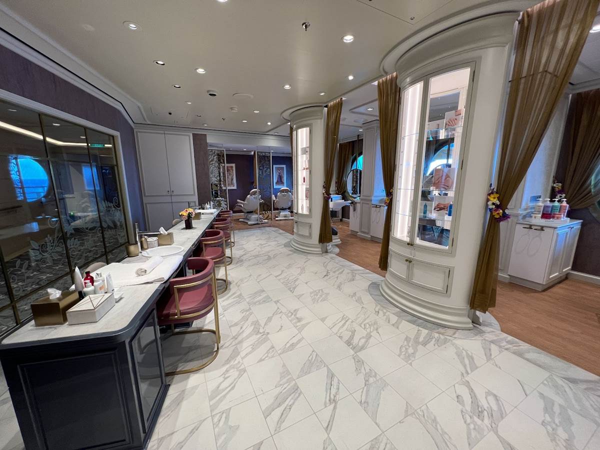 Check Out Bibbidi Bobbidi Boutique Untangled Salon and Hooks Barbery ...