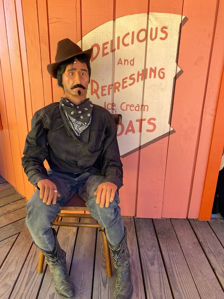 Video/Photos: Jupiter's Claim Set from Jordan Peele's "Nope" Added to ...